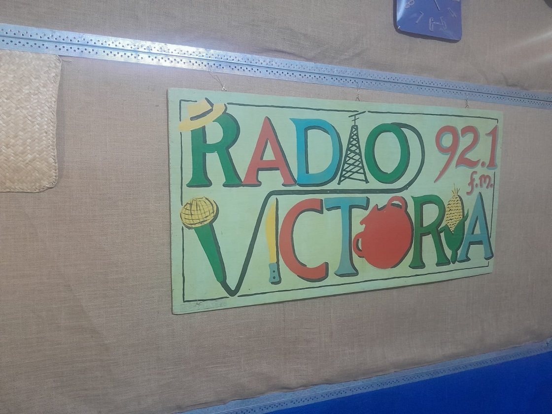 Radio Victoria conecta con su audiencia, pese a los desafíos - Nuestras ...